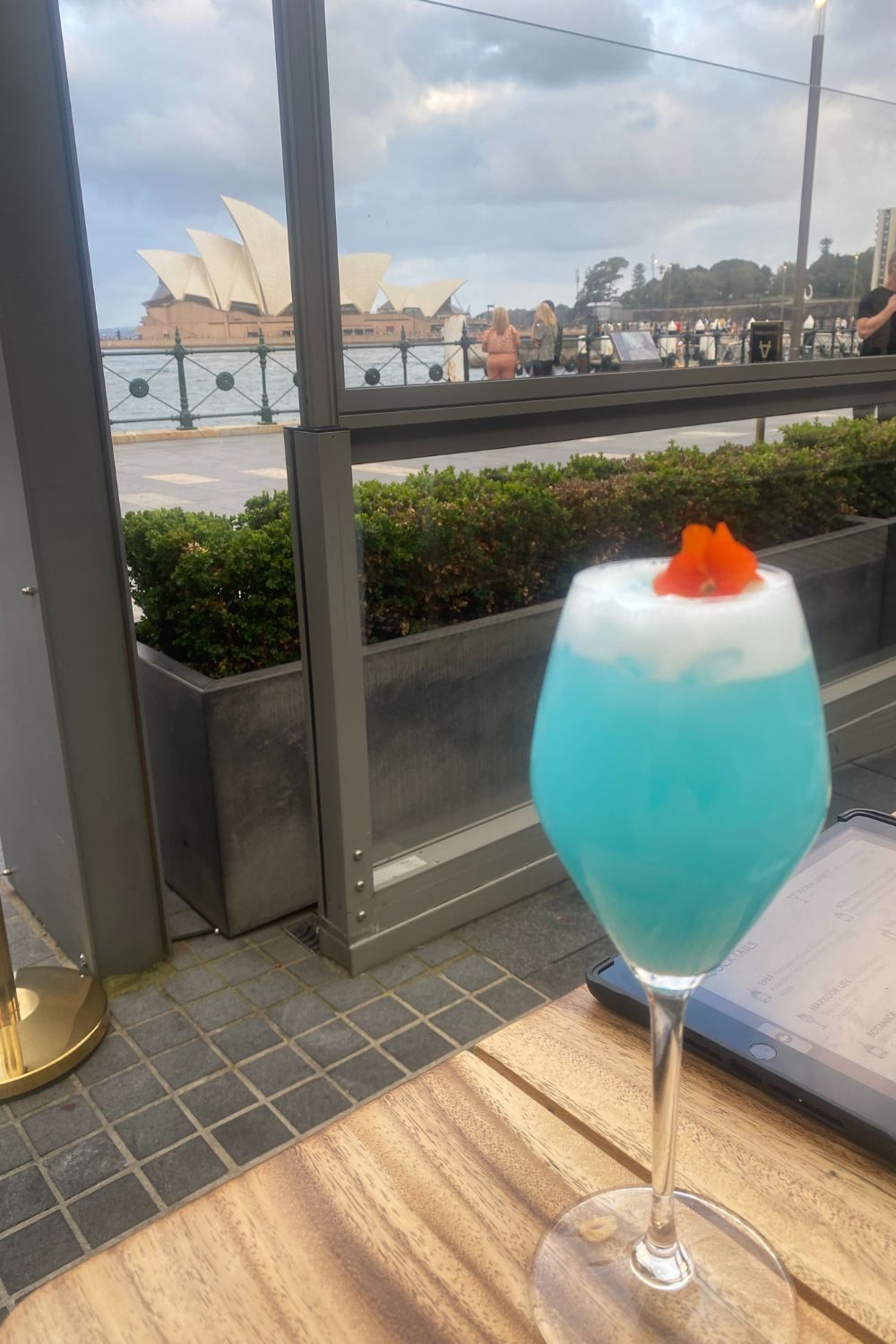 6head Sydney review: Why it's the ultimate date spot | WHO