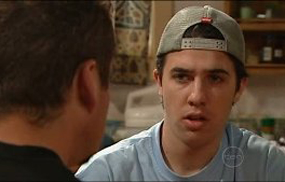 What Stingray from Neighbours looks like | WHO