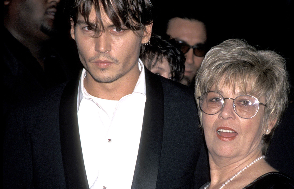 Amber Heard Supported Johnny Depp's Mom Through Her Illness - WHO