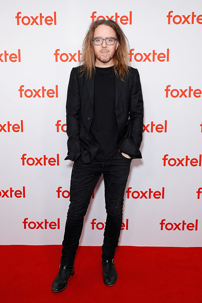 Tim Minchin among stellar cast to star in UPRIGHT series | WHO