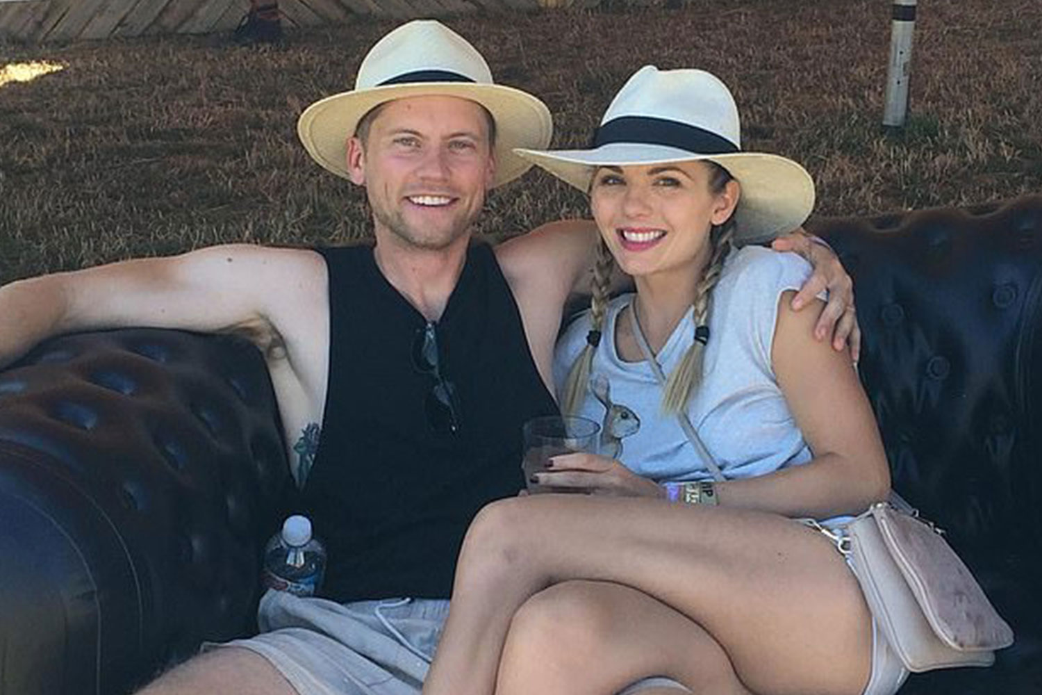 Neighbours star Tim Phillipps is expecting his first child with wife ...