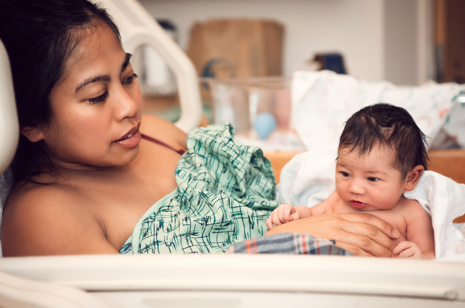 What to Wear When Giving Birth? | WHO