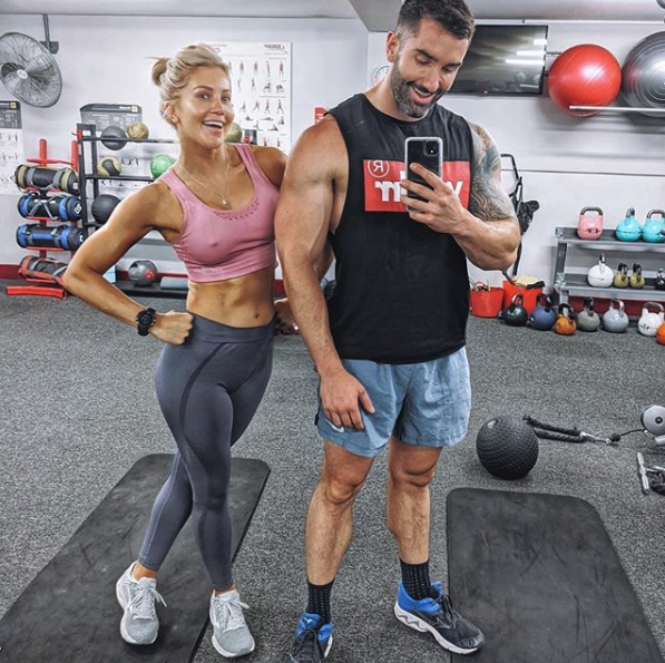 Ali Oetjen trolled so boyfriend Taite Radley claps back | WHO