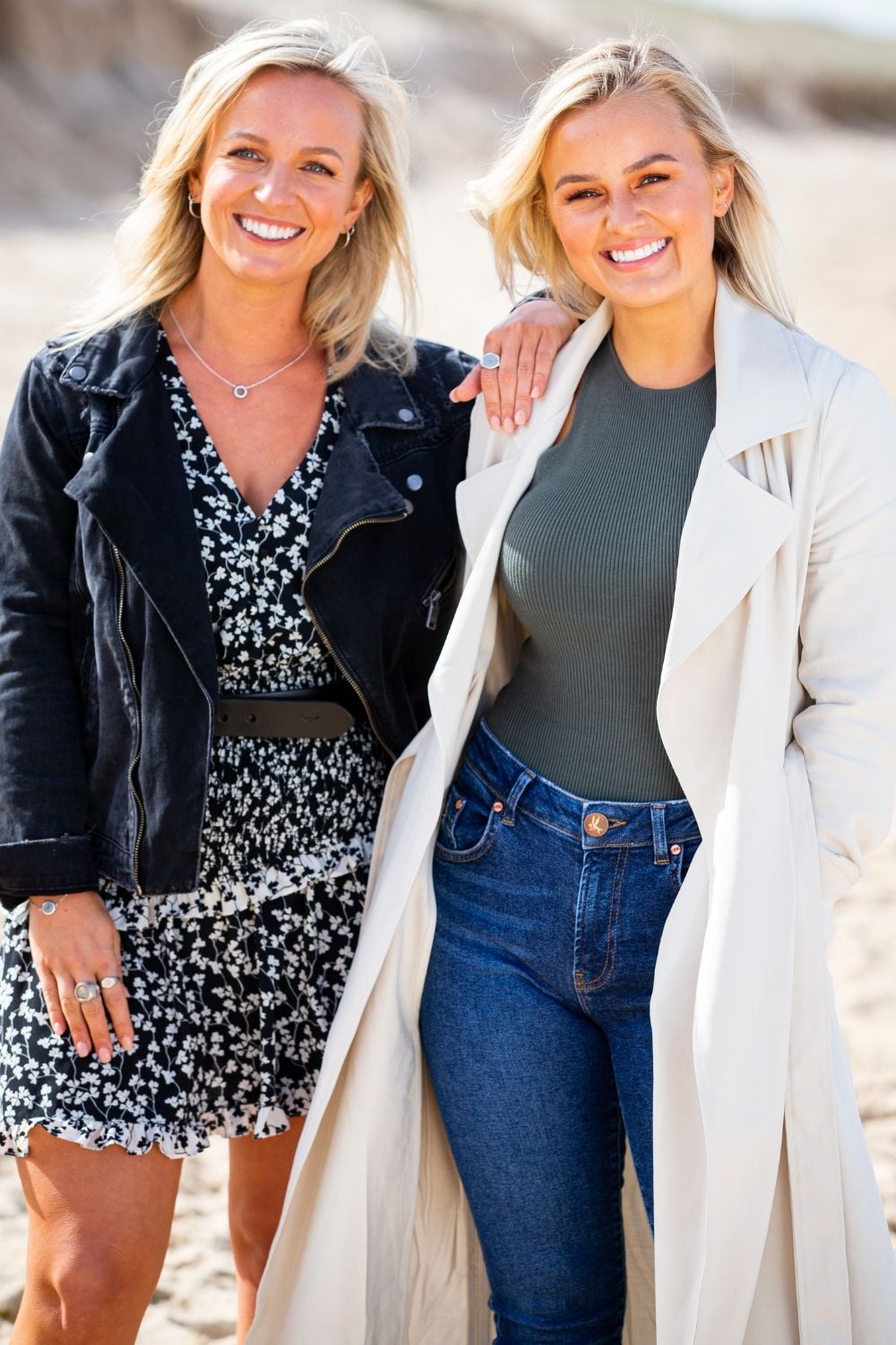 Elly and Becky Miles spill on Bachelorette first kiss | WHO