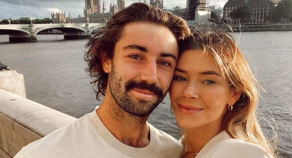 Brittany Hockley jokes of wedding plans to Jordan Thompson | WHO