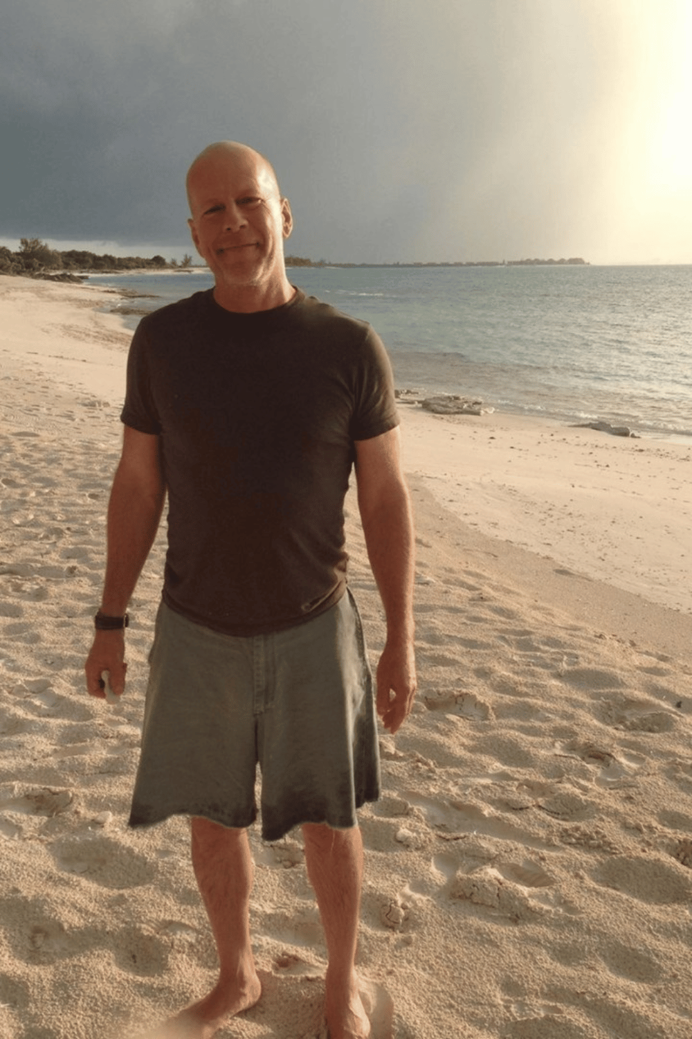 Inside Bruce Willis' battle with dementia: Prognosis and family updates