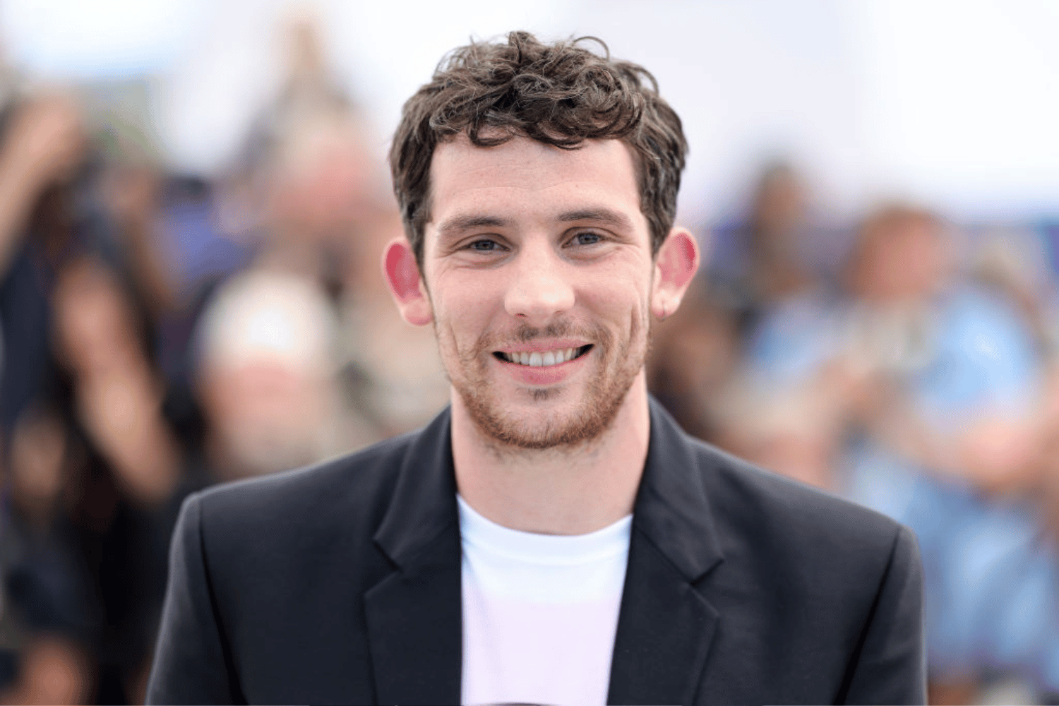 Who is Josh O'Connor Dating? Here's What We Know | WHO